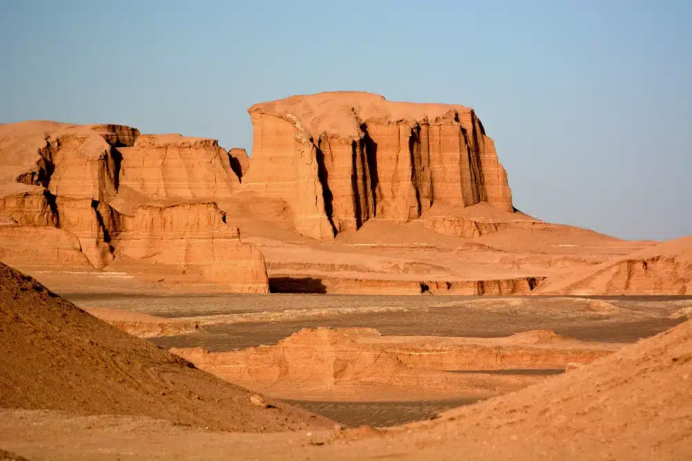Explore Iran's 9 Most Beautiful Deserts