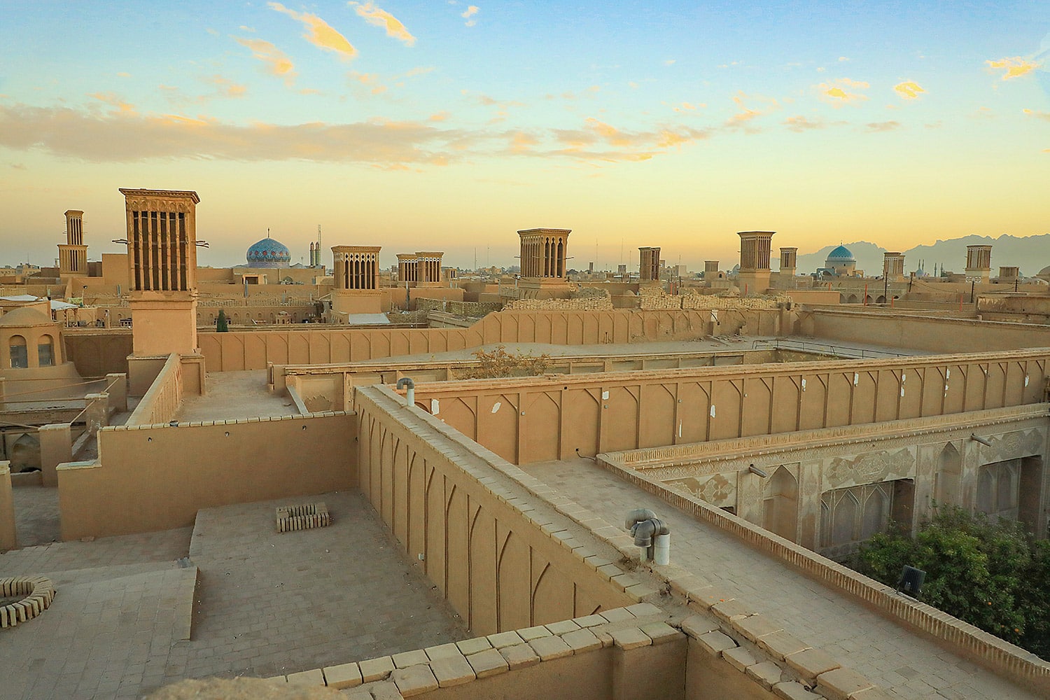 Exploring Yazd: Magnificent Ancient City Journey
