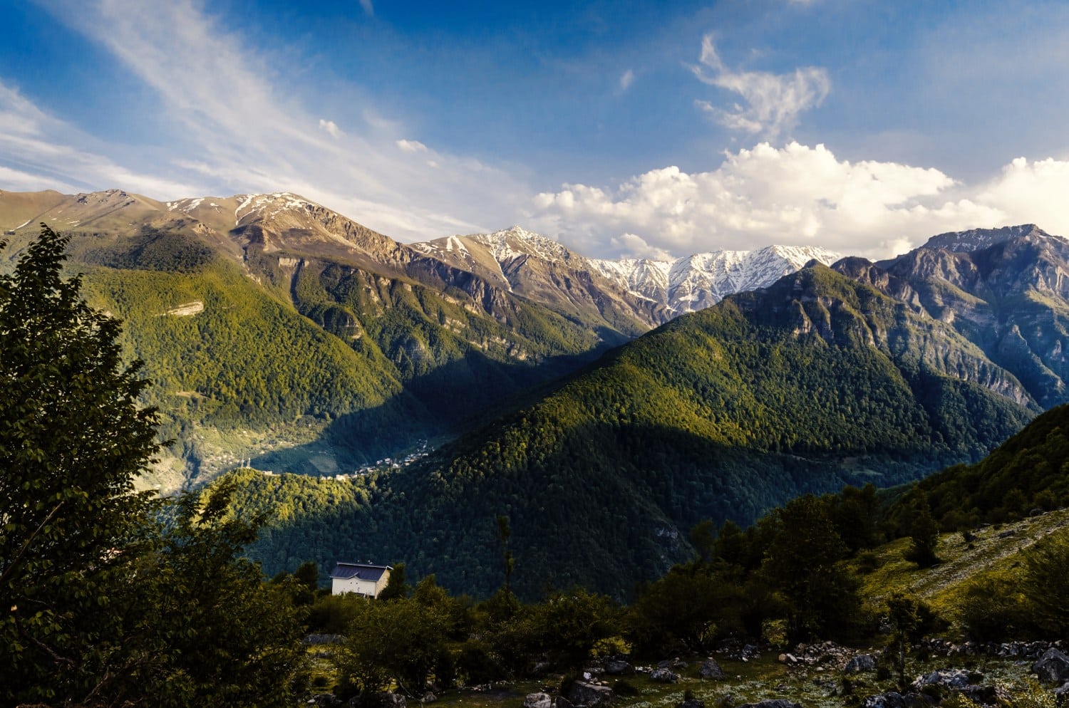 Iran's Lesser-Known Cities: Off-the-Beaten-Path Travel Experiences