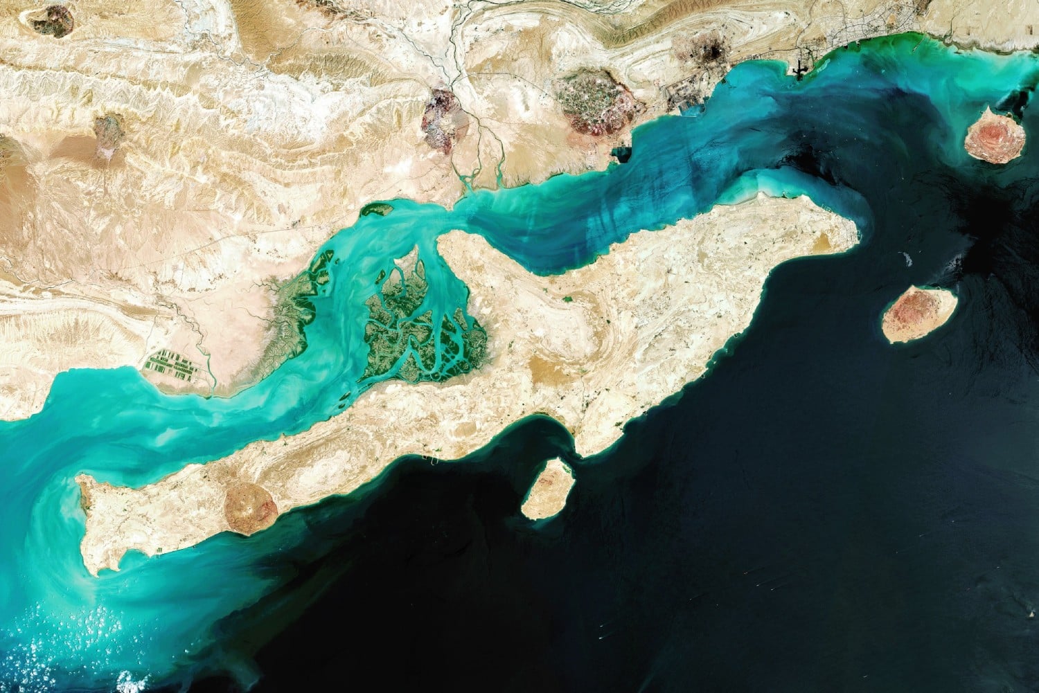 Qeshm Island: Nature's Playground In The Middle East
