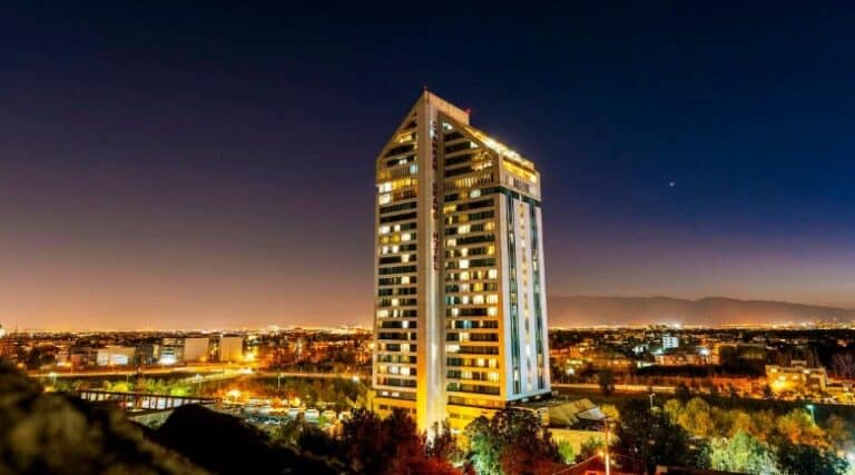 Chamran Hotel Shiraz: Skyline Views And Luxury
