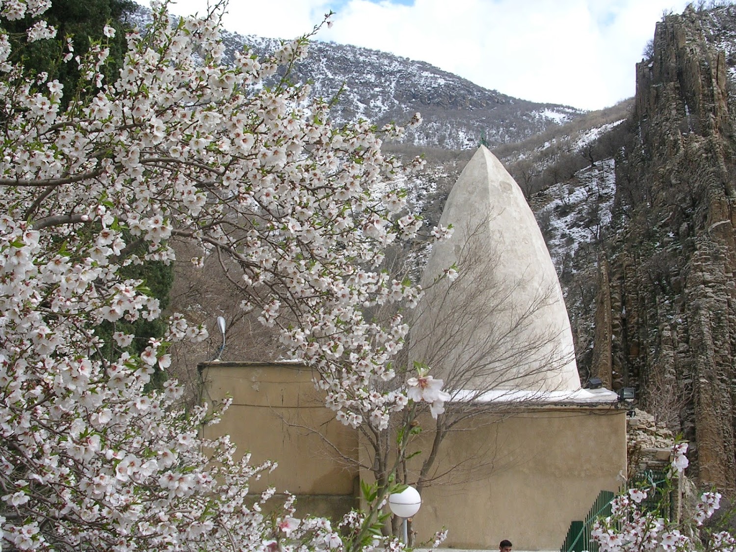 Baba Yadegar Shrine In Kermanshah: Spiritual Retreat In Kermanshah