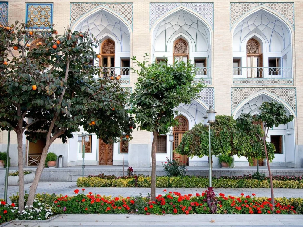 Top Traditional Hotels In Isfahan: Your Ultimate Guide