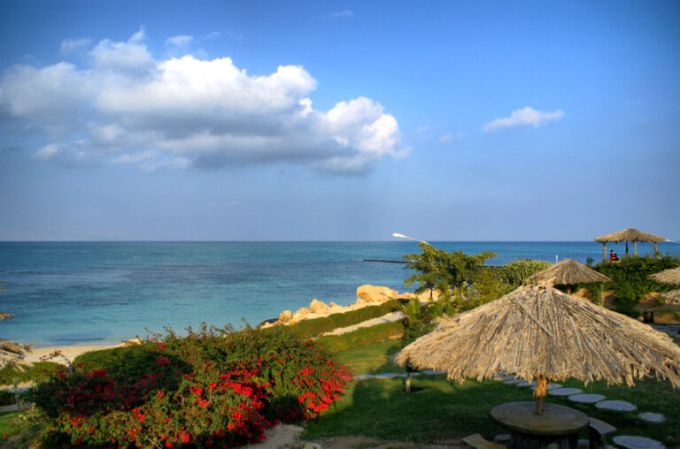 Kish Sandy & Coral Beaches: Guide To Top Spots