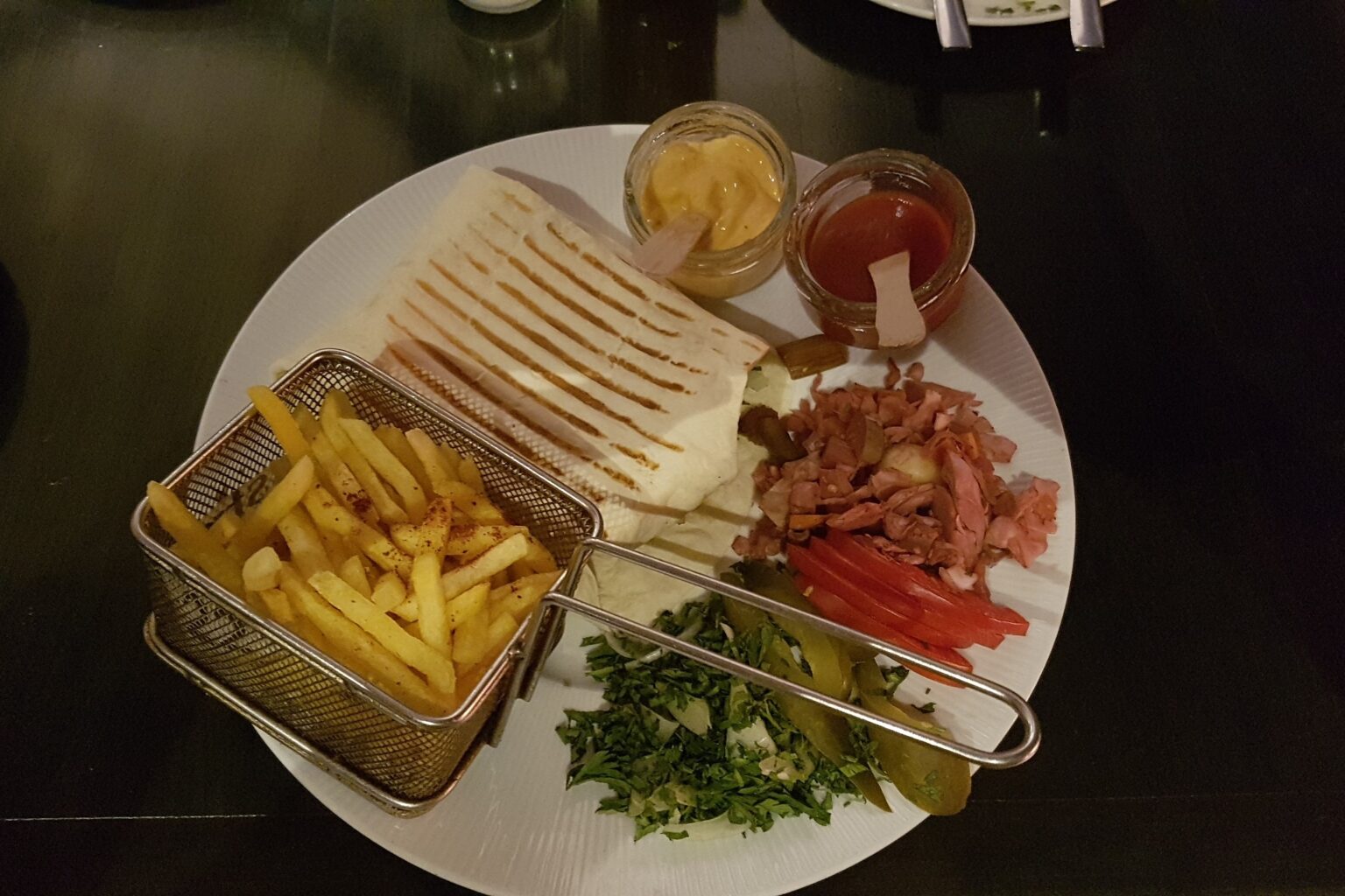 Top 25 Restaurants In Tehran For First-Time Visitors