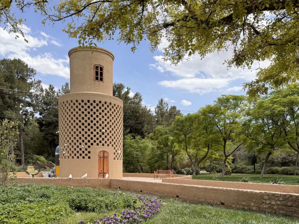 Guide To Mashhad Botanical Garden: Highlights And Access